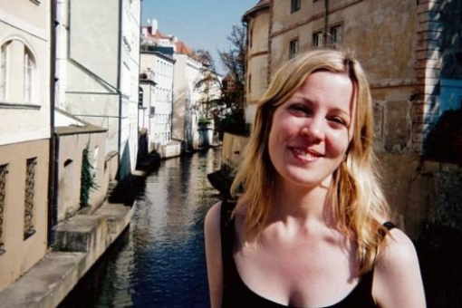 Dán an Domhnaigh #LeChéile: Do Chailín Óg, le Caitríona Ní Chléirchín ...